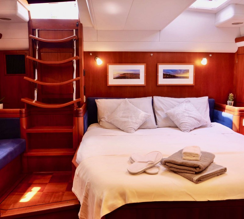 ELVIS MAGIC Yacht Charter Details, Oyster 66 | CHARTERWORLD Luxury ...